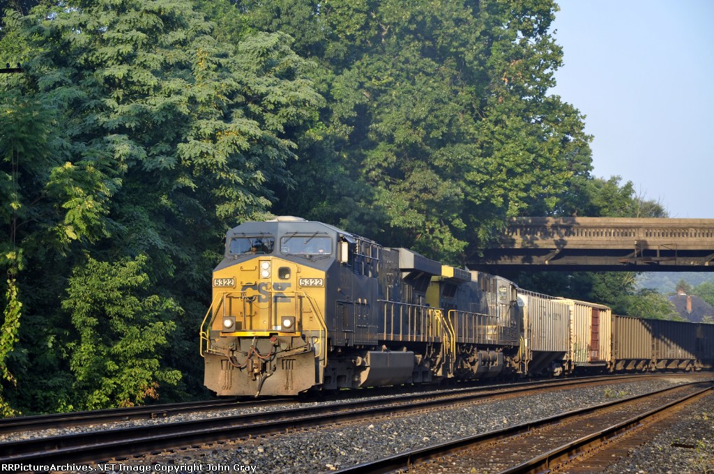 Q438-01 with CSXT 5322(ES44DC) & CSXT 381(AC44CW)